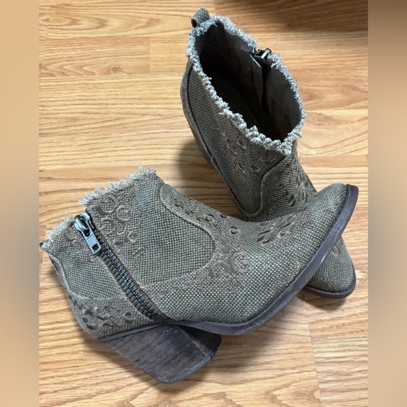 naughty monkey | Shoes | Naughty Monkey Booties Size 75 | Poshmark